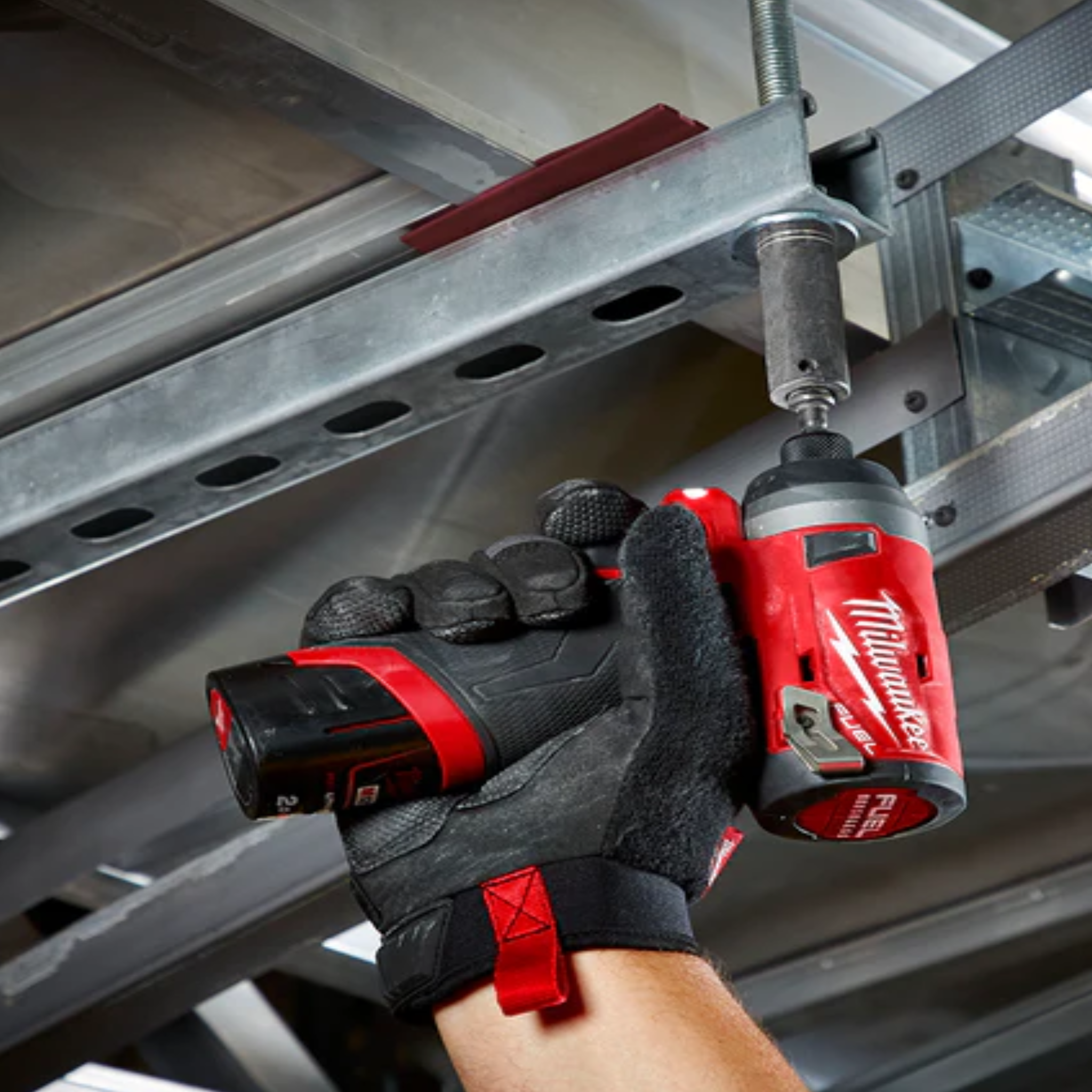 Milwaukee M12 TRADESMEN COMBO Driver and Drill Tool Set